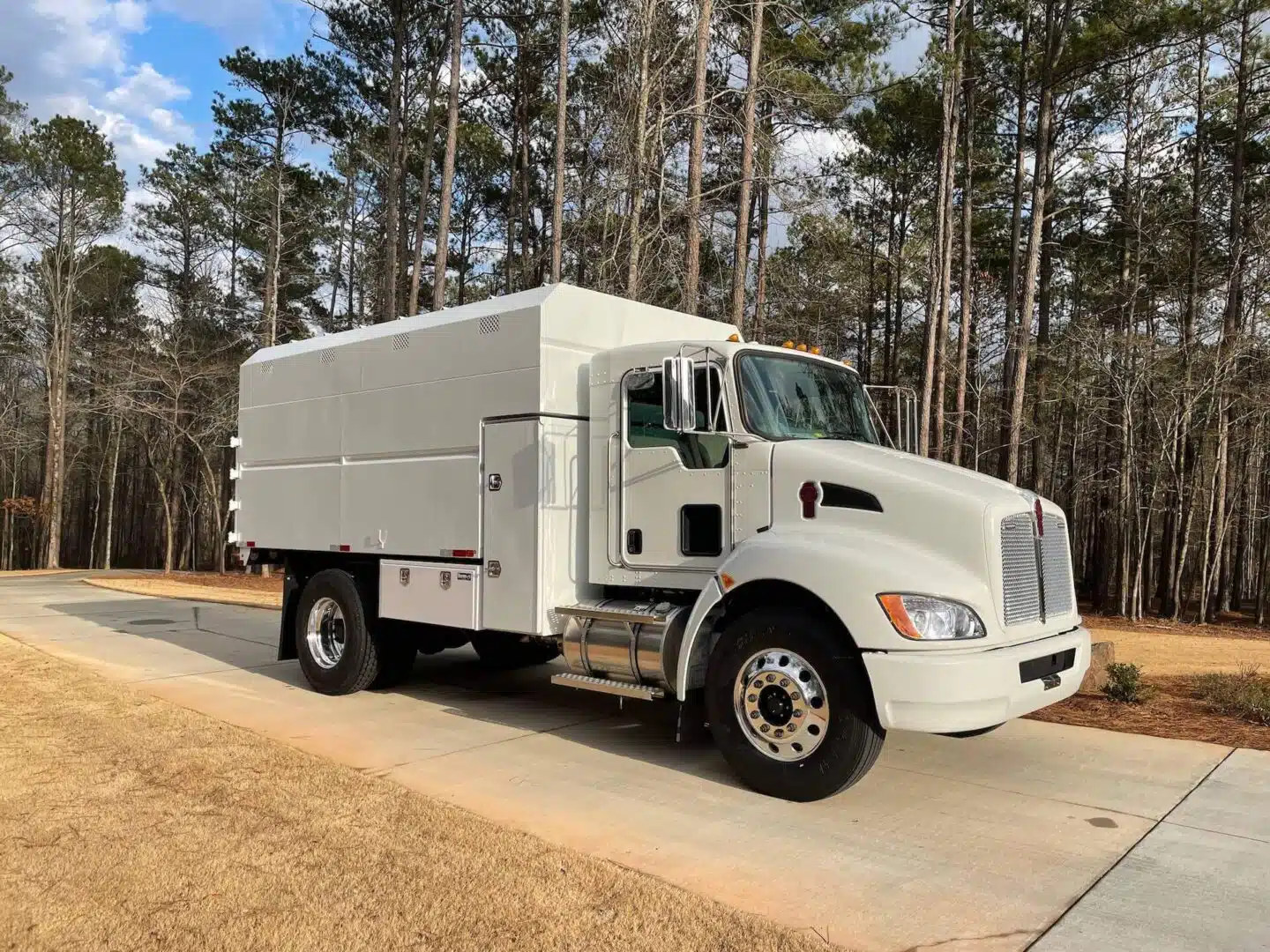Why do chipper bodies make wood debris hauling safer and more efficient ...